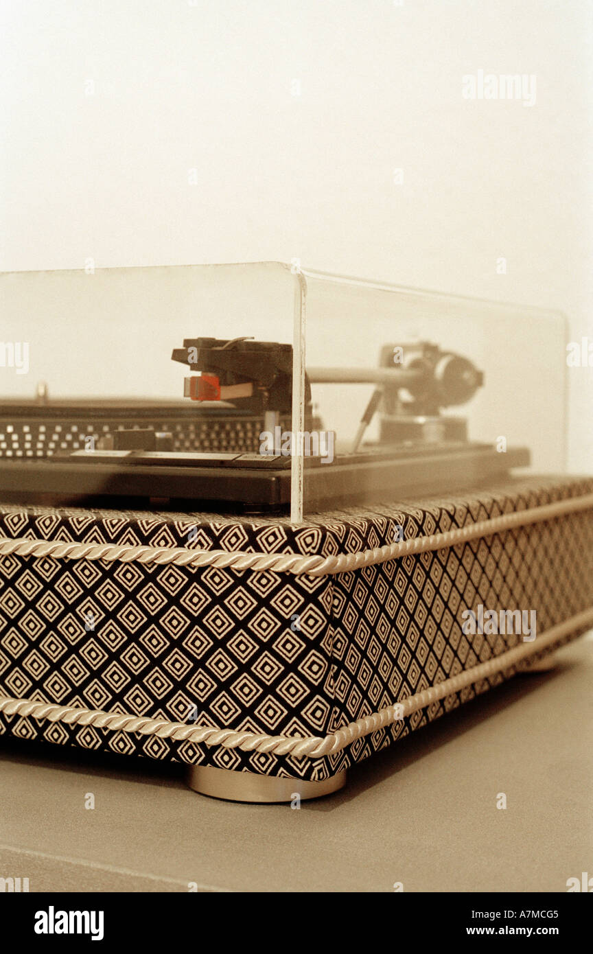 Vintage record player hi-res stock photography and images - Alamy