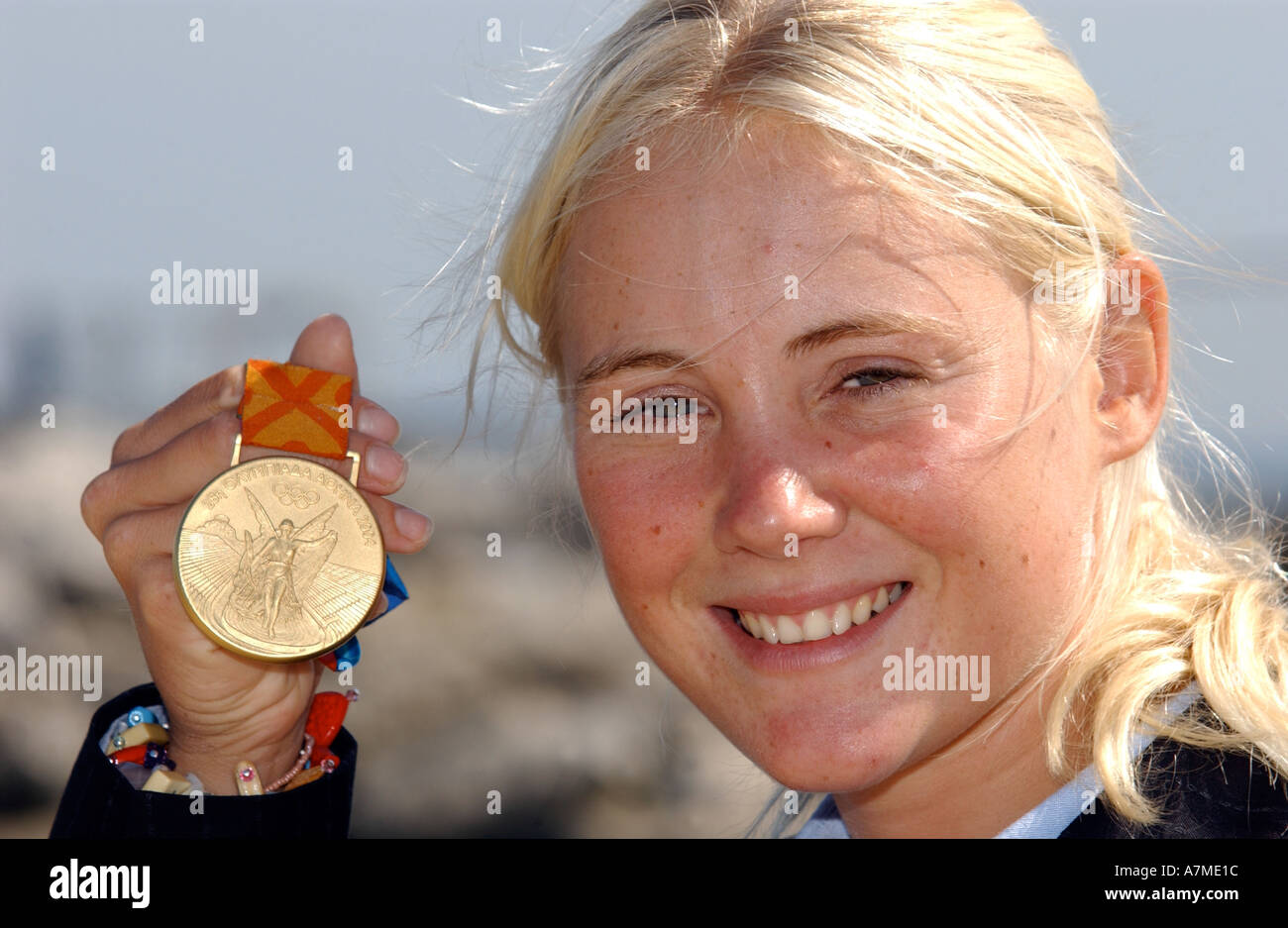 Female gold medalist hi-res stock photography and images - Alamy