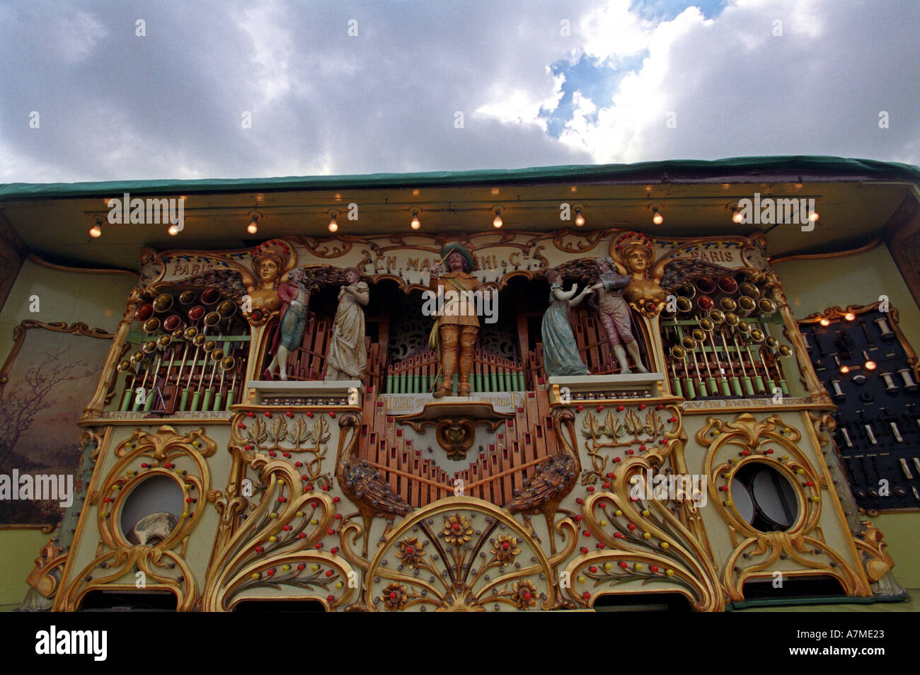 Steam powered fairground musical organ Stock Photo - Alamy