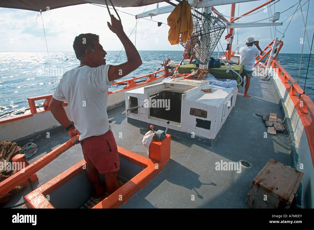 Sponge divers and brothers Captains Nikitas and Antonis Kambourakis set ...