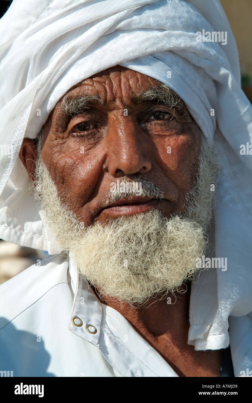Egyptian man in Negila, small town in the desert, Egypt Stock Photo - Alamy