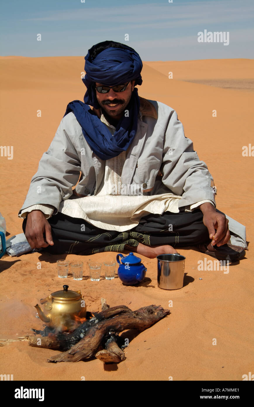 Tuareg tea hi-res stock photography and images - Alamy