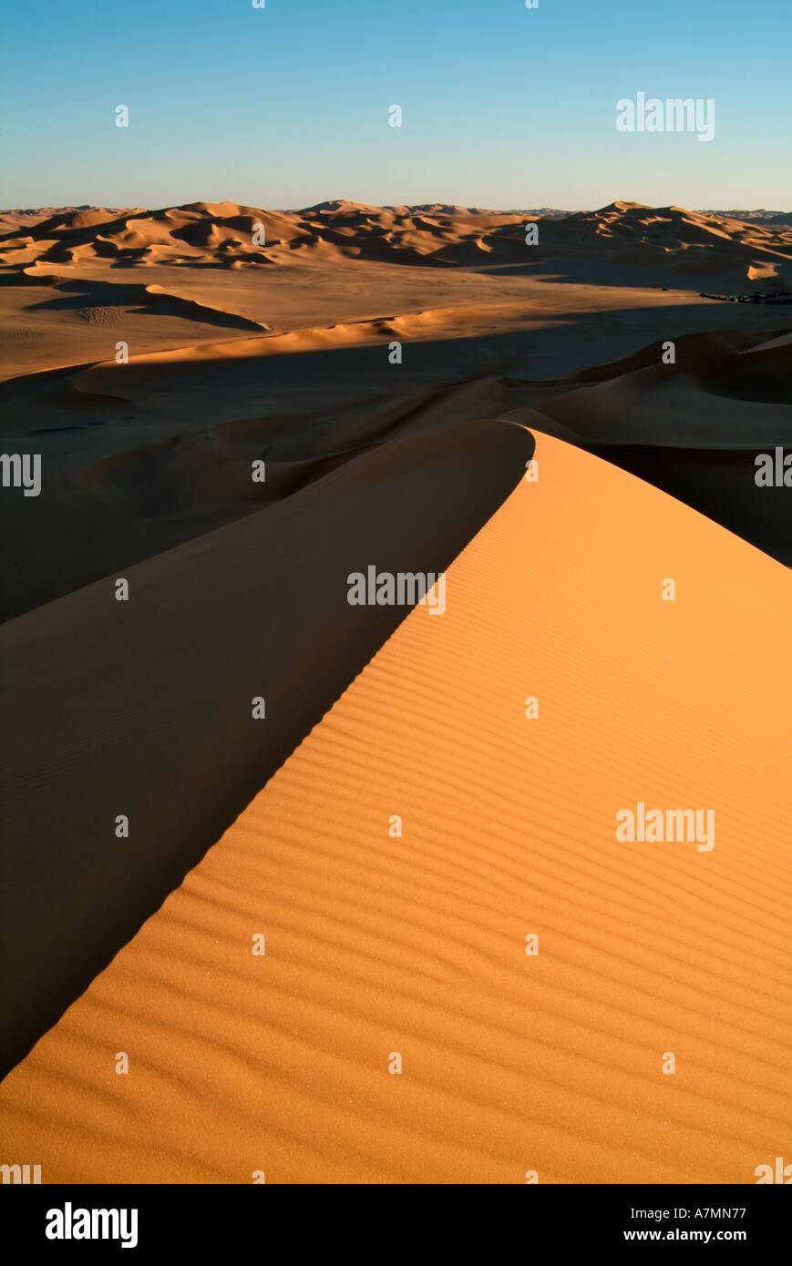 Ubari sand sea hi-res stock photography and images - Alamy