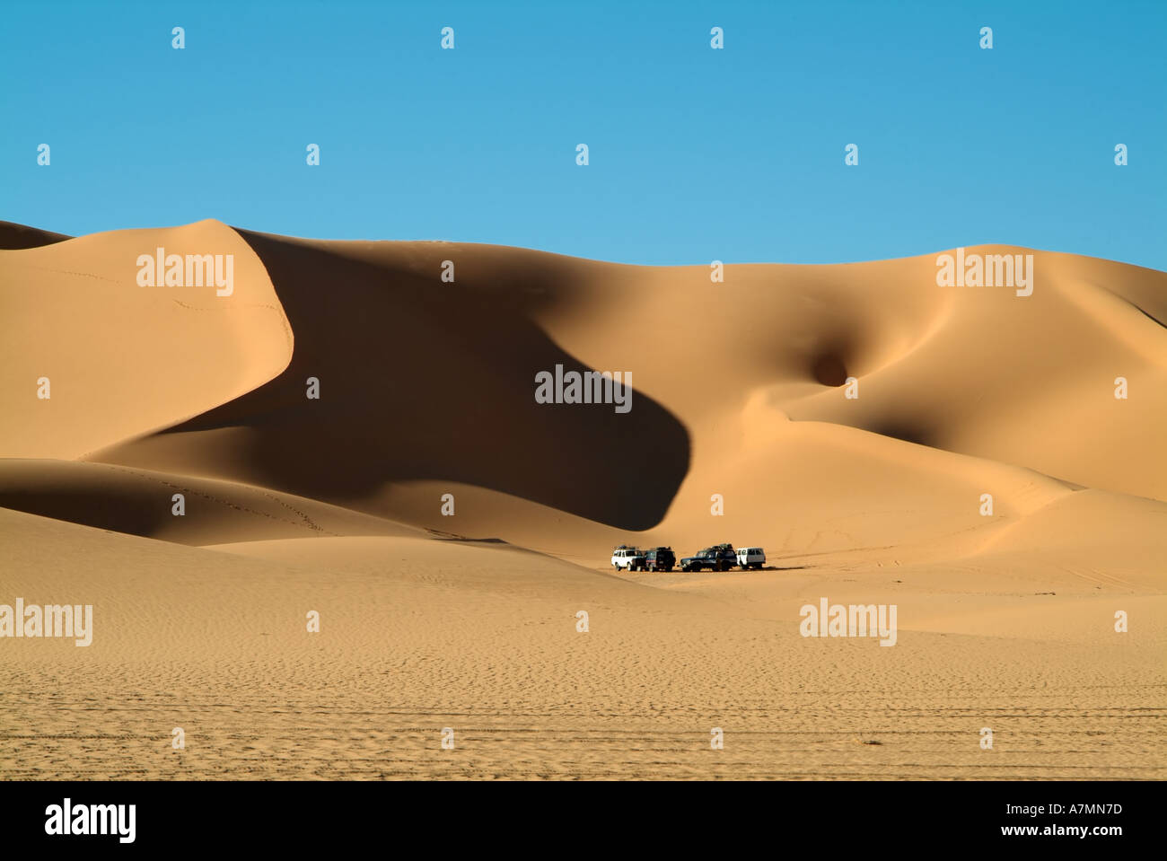 Desert camp jeep hi-res stock photography and images - Alamy