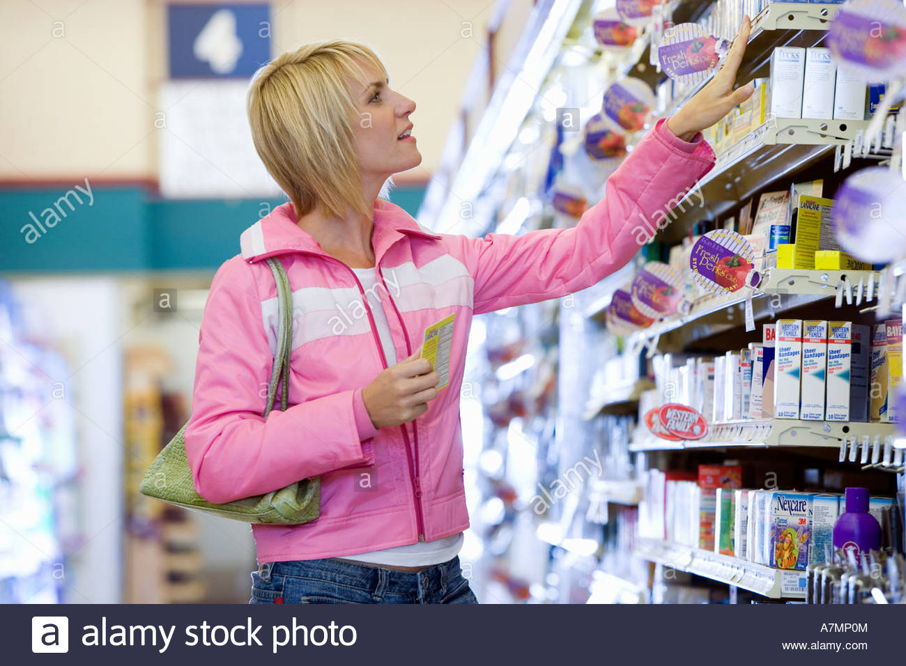 Grocery Shelf Stock Photos & Grocery Shelf Stock Images - Alamy