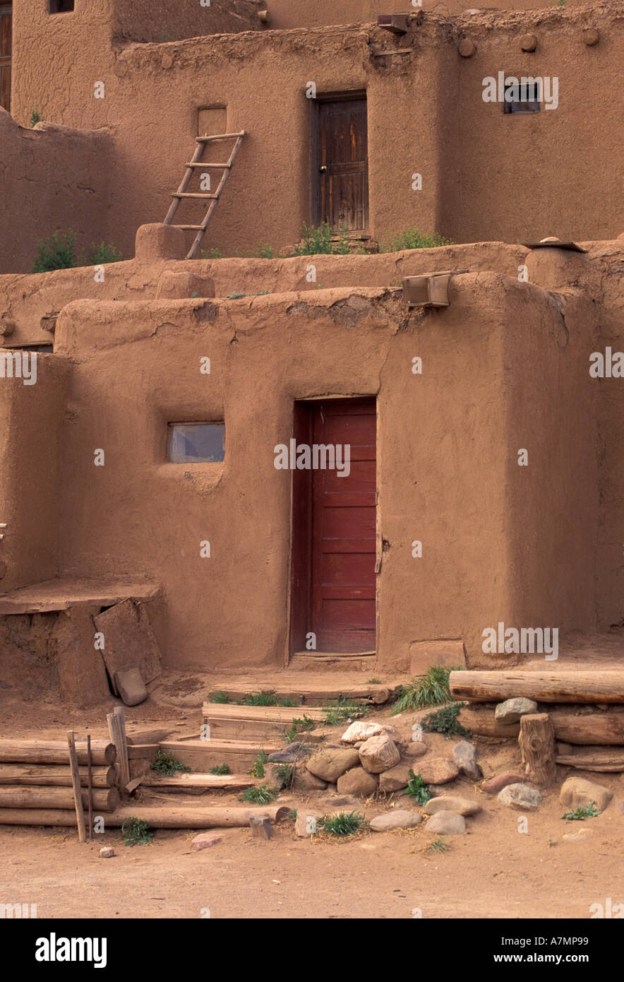 Adobe structures hi-res stock photography and images - Alamy