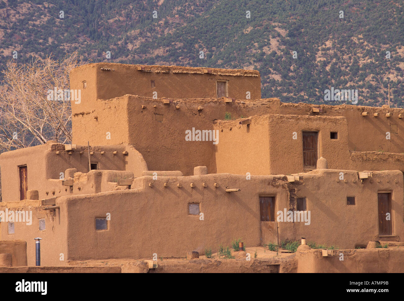 Adobe structures hi-res stock photography and images - Alamy