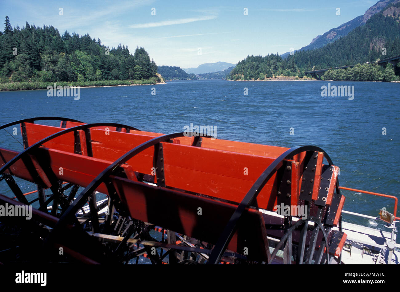USA, Oregon, Columbia River Gorge NSA, Cascade Locks, Lewis and Clark ...