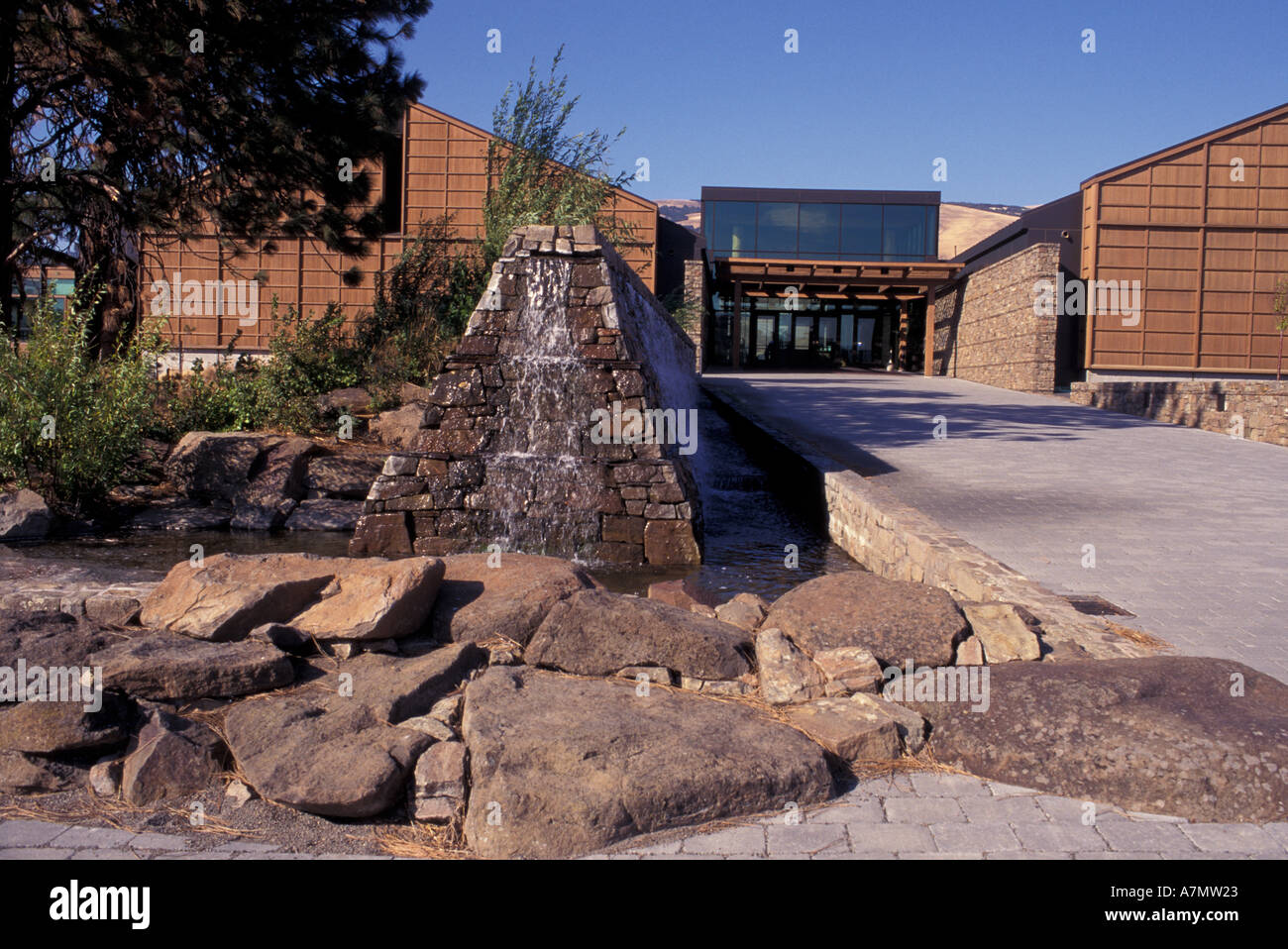 USA, Lewis and Clark Trail, Oregon, The Dalles, Columbia River Gorge ...
