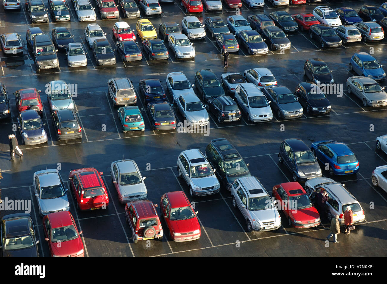 Carpark Aerial Stock Photos & Carpark Aerial Stock Images - Alamy