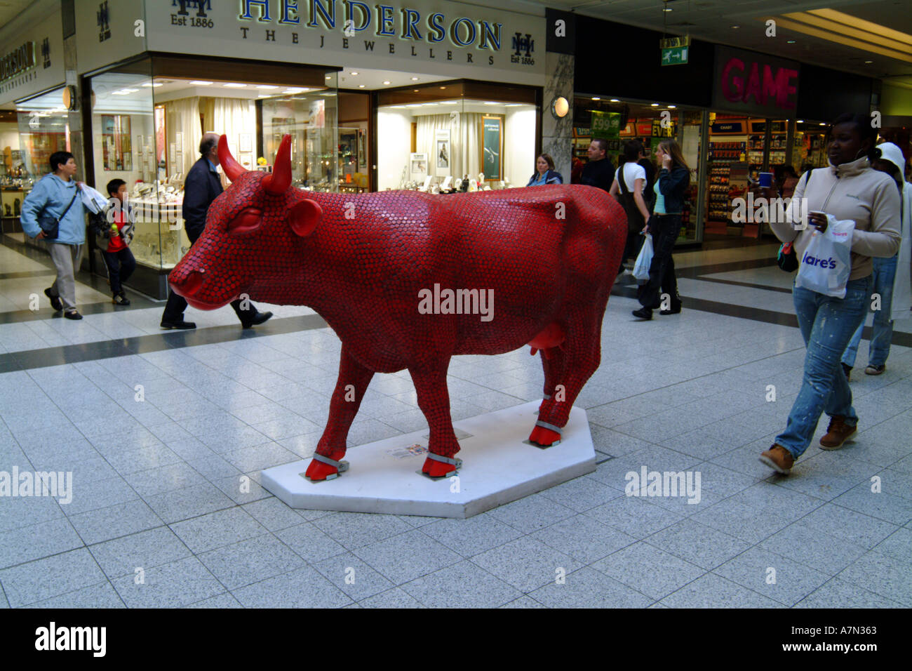 Artistic cow model hi-res stock photography and images - Alamy
