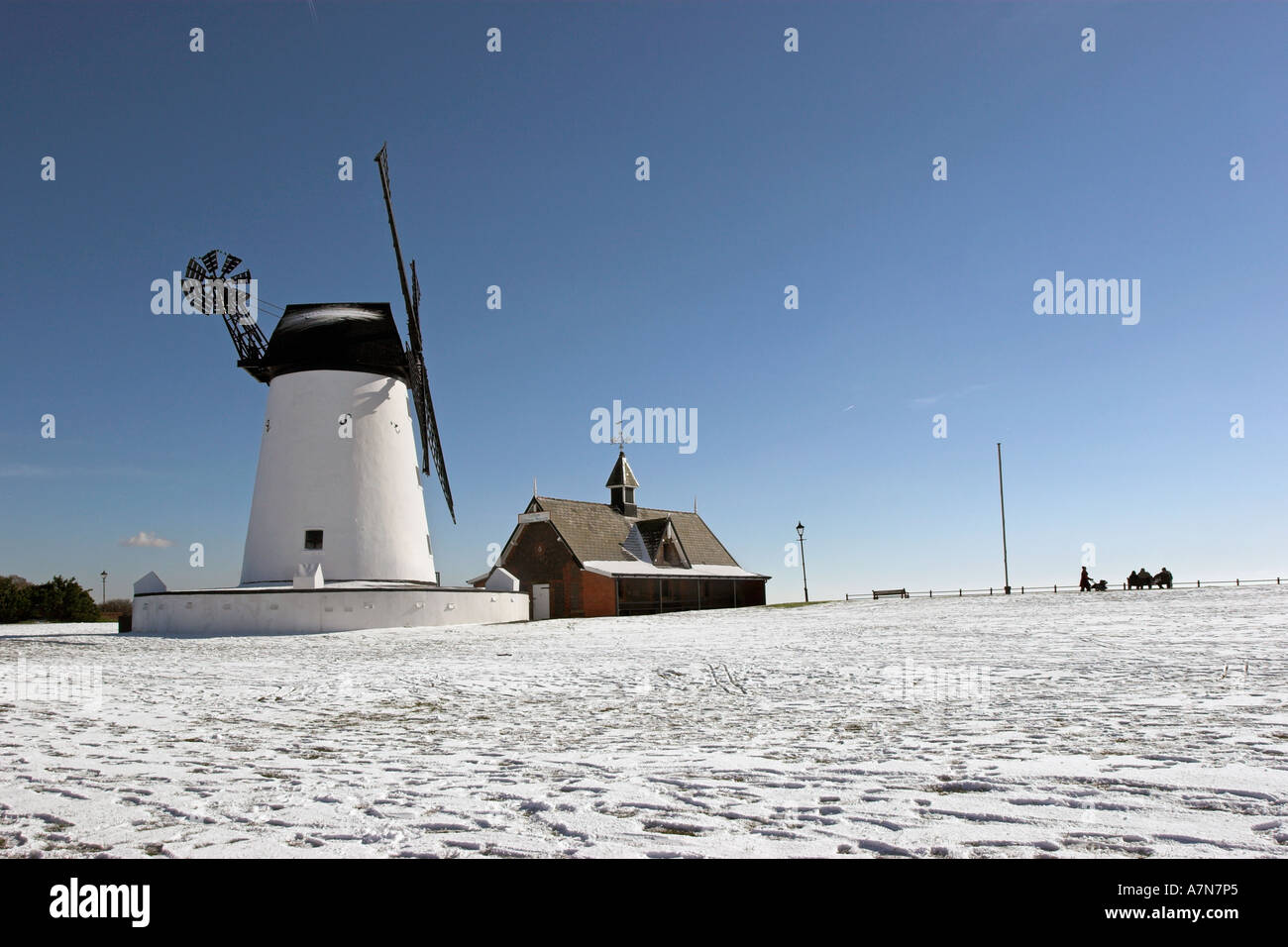 Lifeboat station lytham st annes hi-res stock photography and images ...