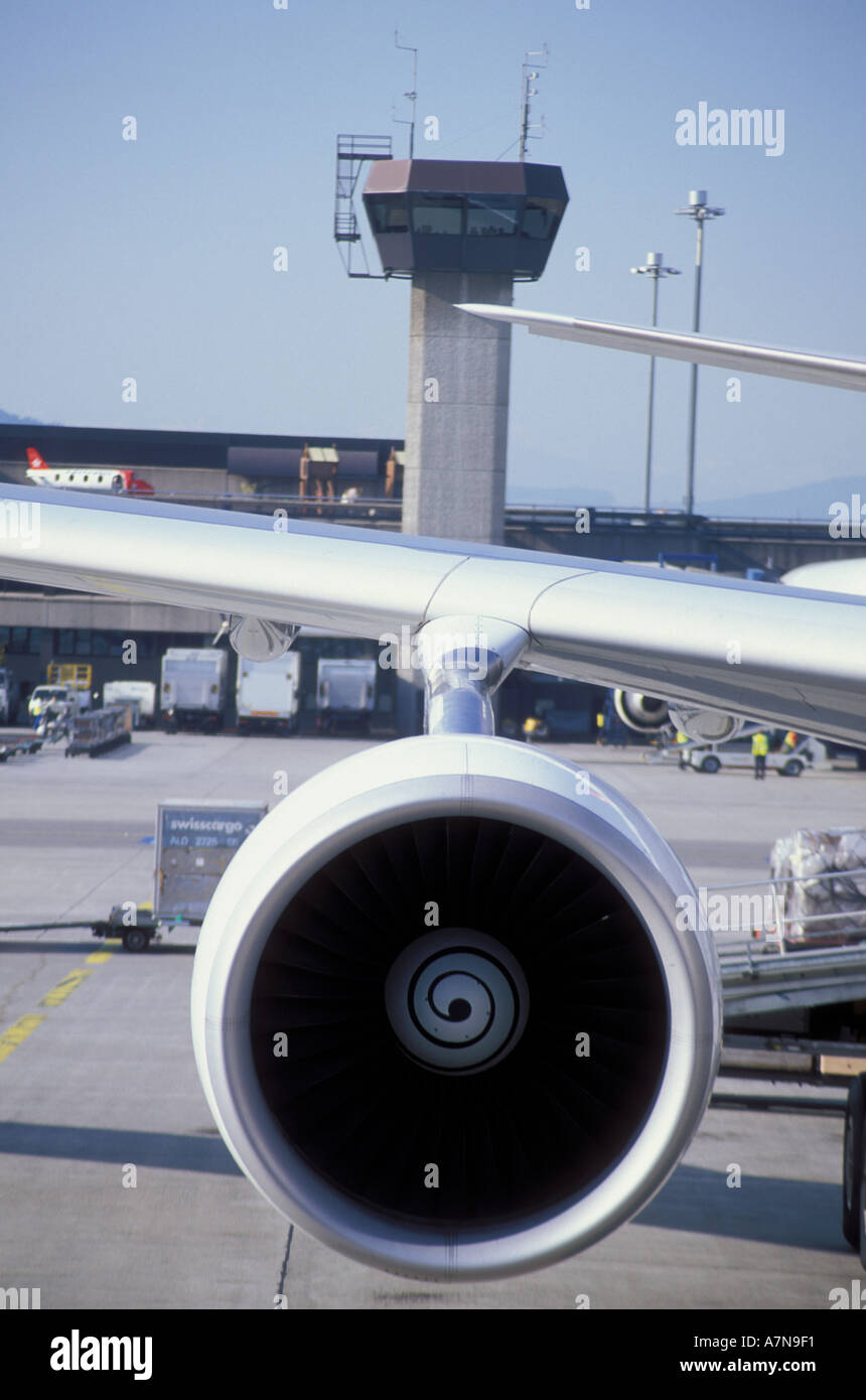 Intakeairliner hi-res stock photography and images - Alamy