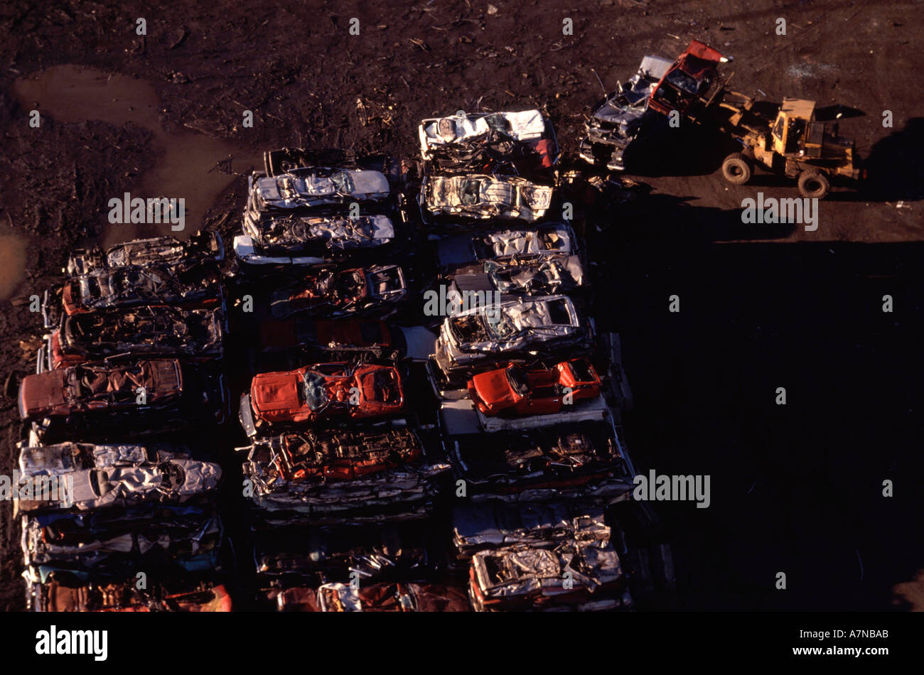 Junked car recycling hi-res stock photography and images - Alamy