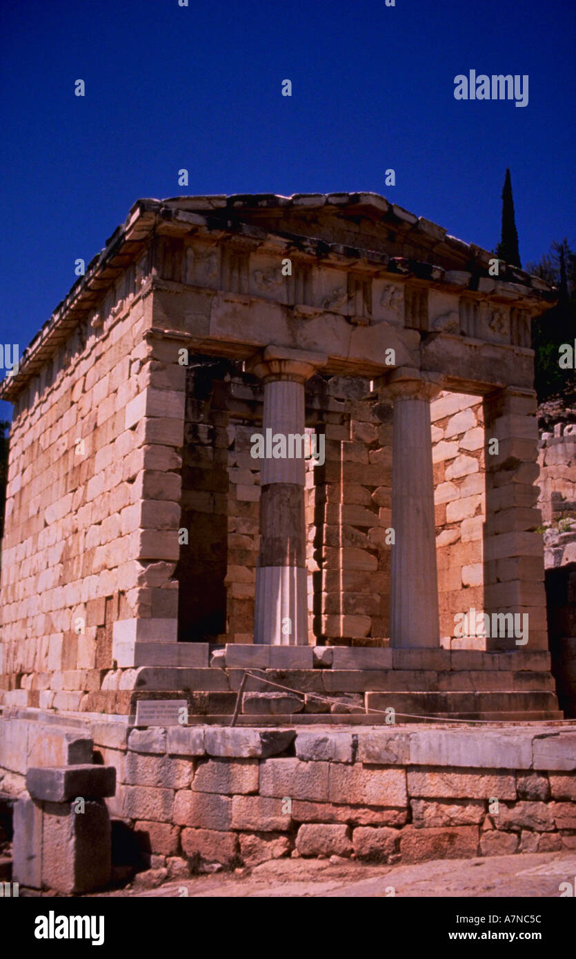 Mycenaean building hi-res stock photography and images - Alamy