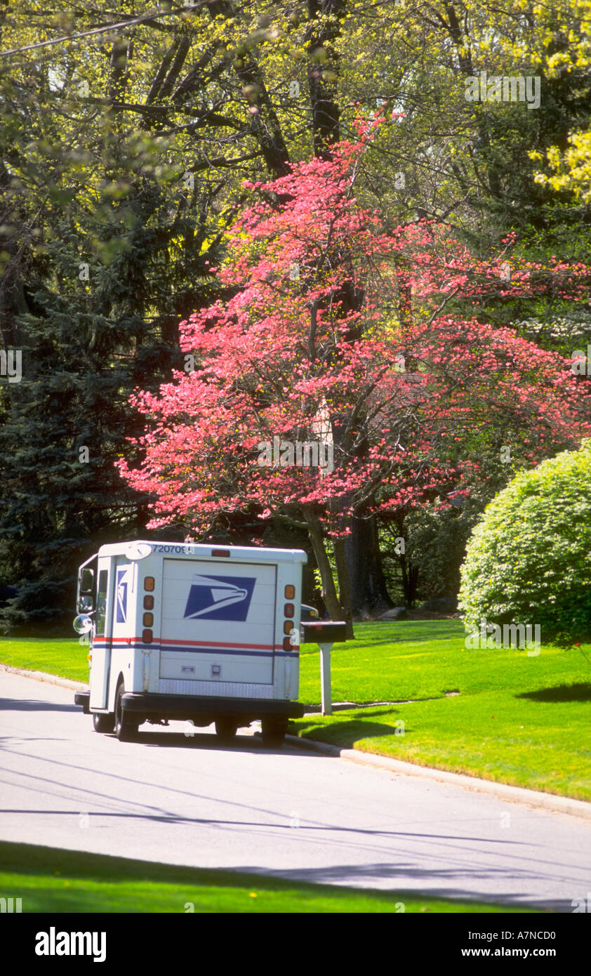 Mail truck rural hi-res stock photography and images - Alamy