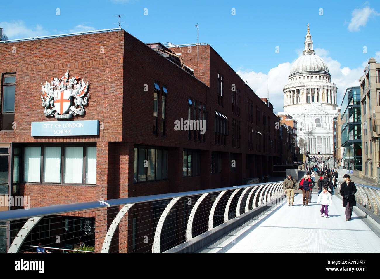 City of london school boys hi-res stock photography and images - Alamy