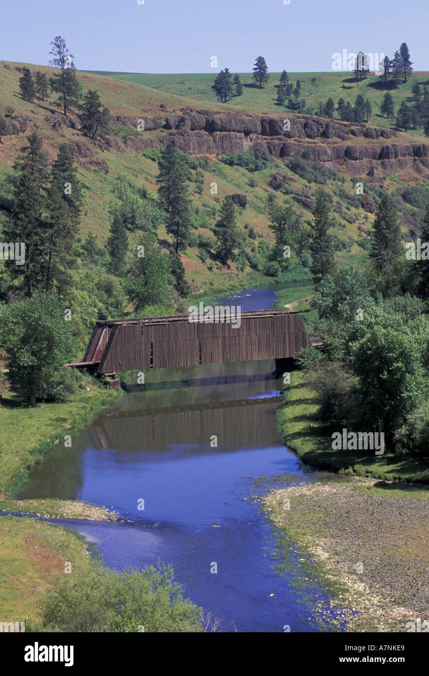 Covered bridge the palouse hi-res stock photography and images - Alamy