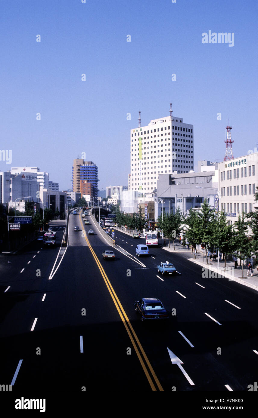 Seoul central hi-res stock photography and images - Alamy