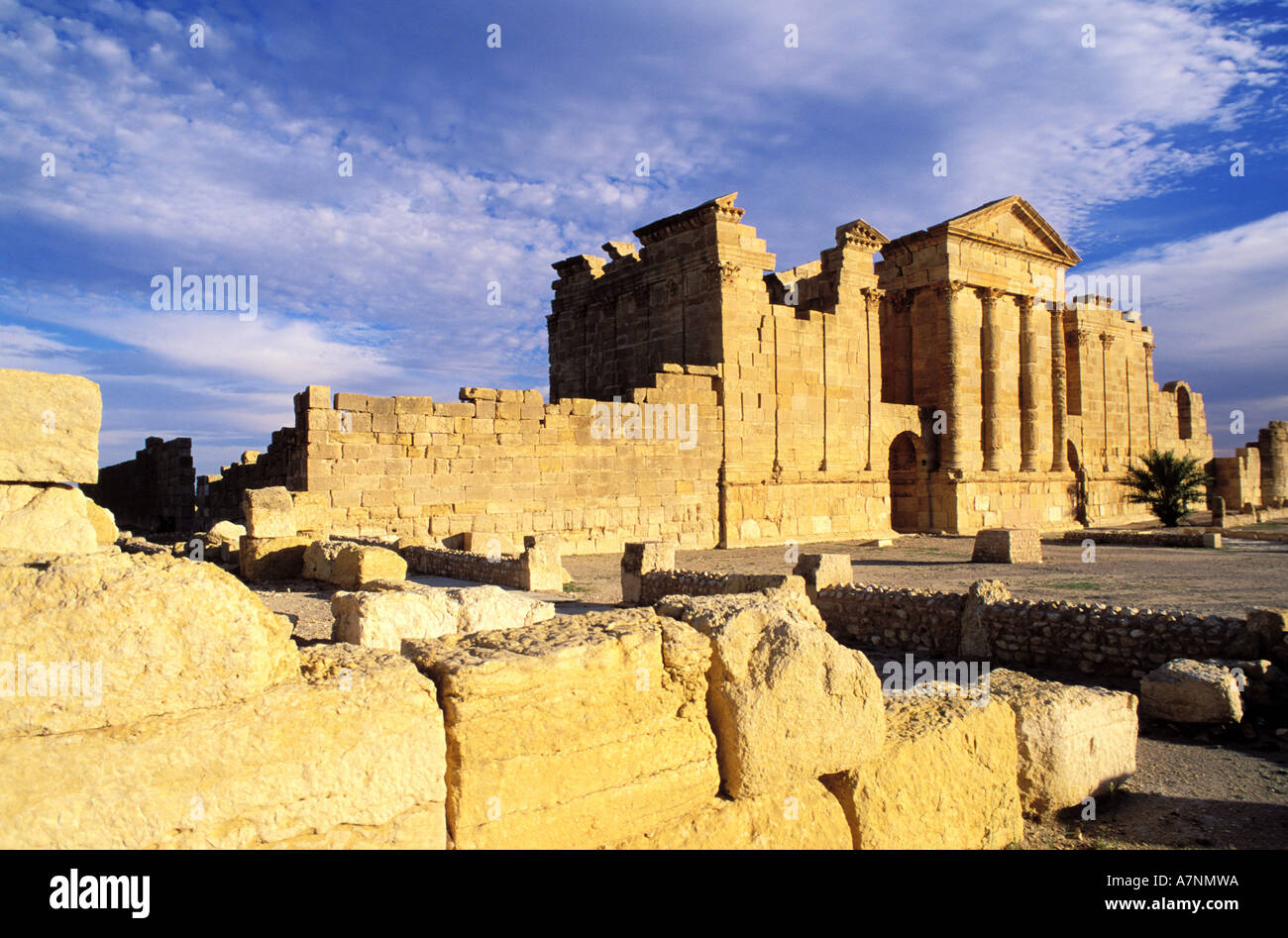 Tunisia, Sbeitla (Sufetula), Roman ruins, Minerve, Jupiter and Junon ...