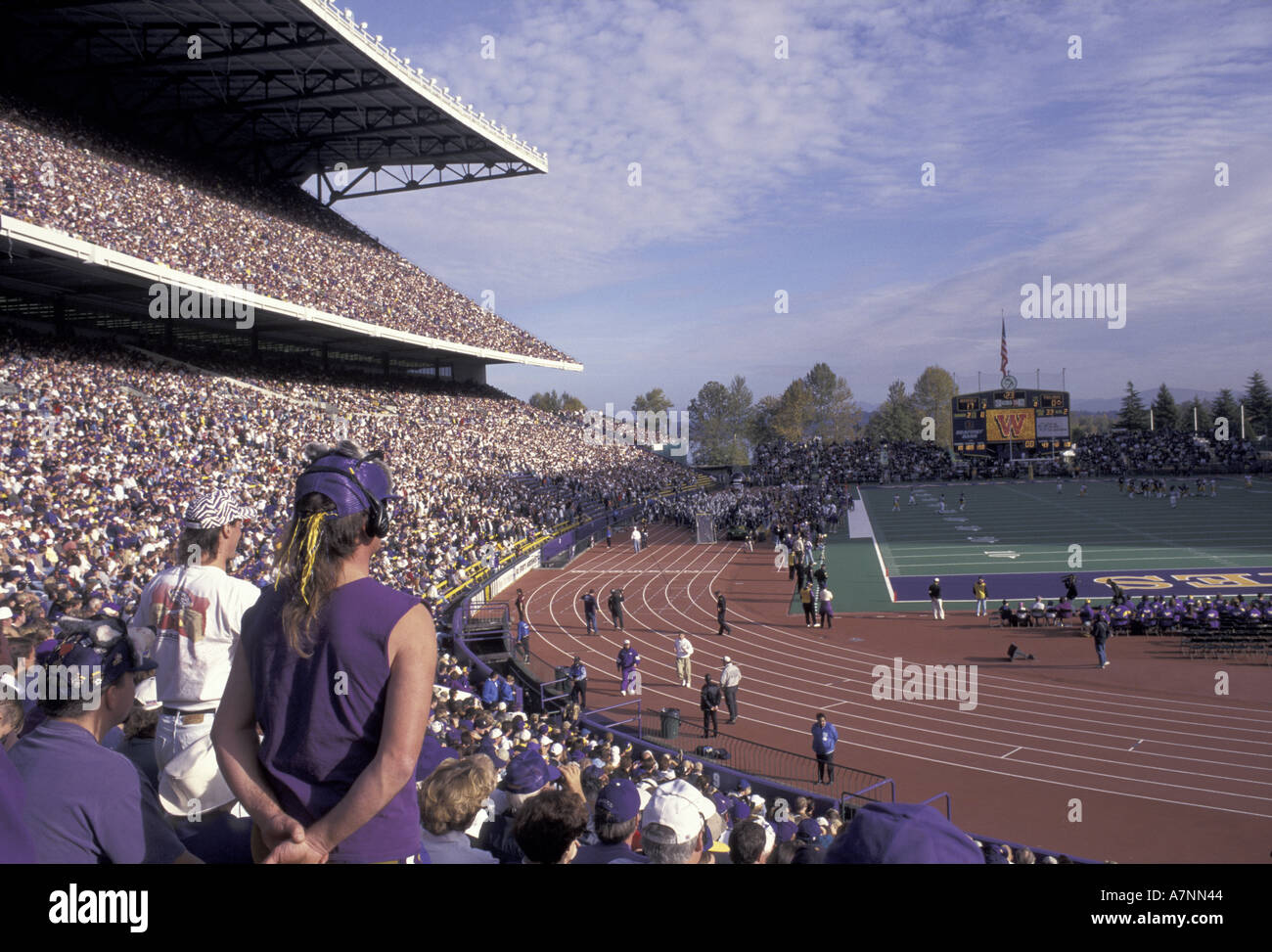 Washington college football hi-res stock photography and images - Alamy