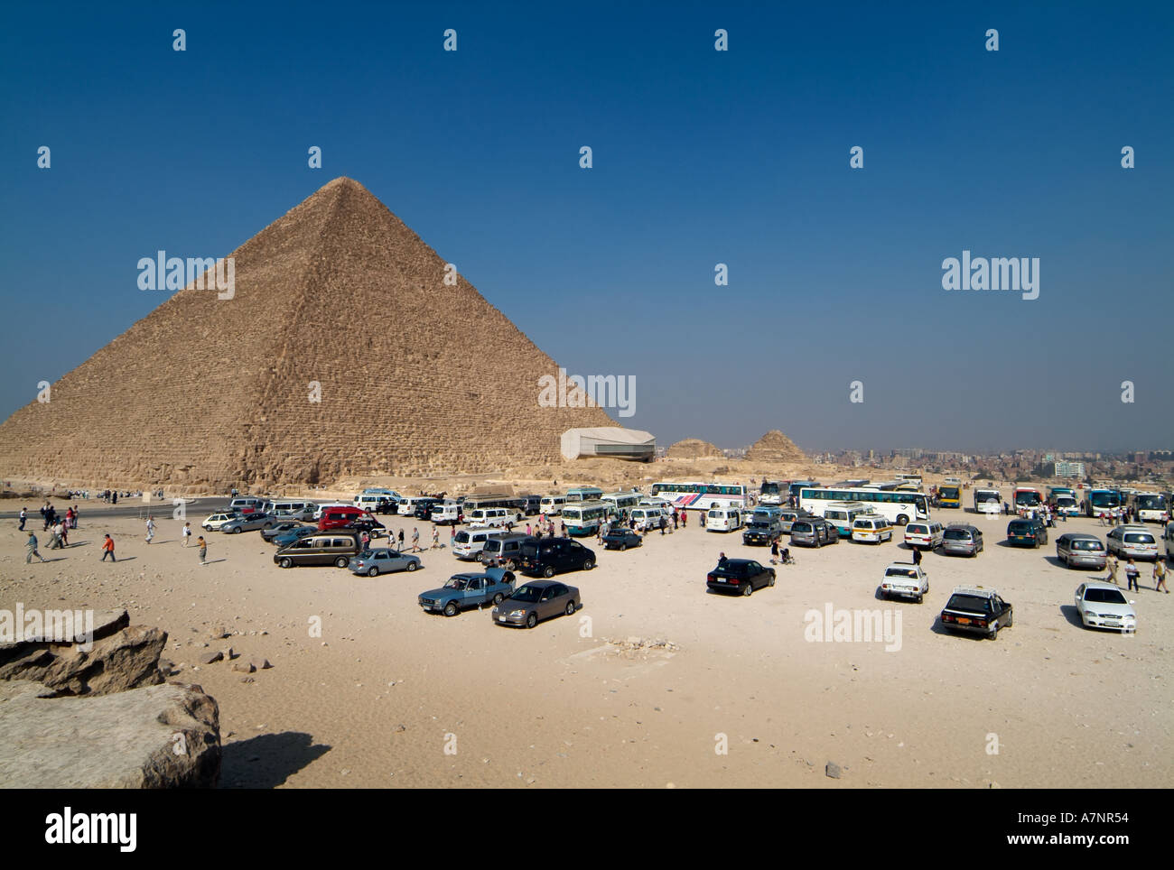 The Great Pyramid of Khufu (Cheops), Giza, Cairo, Egypt Stock Photo - Alamy