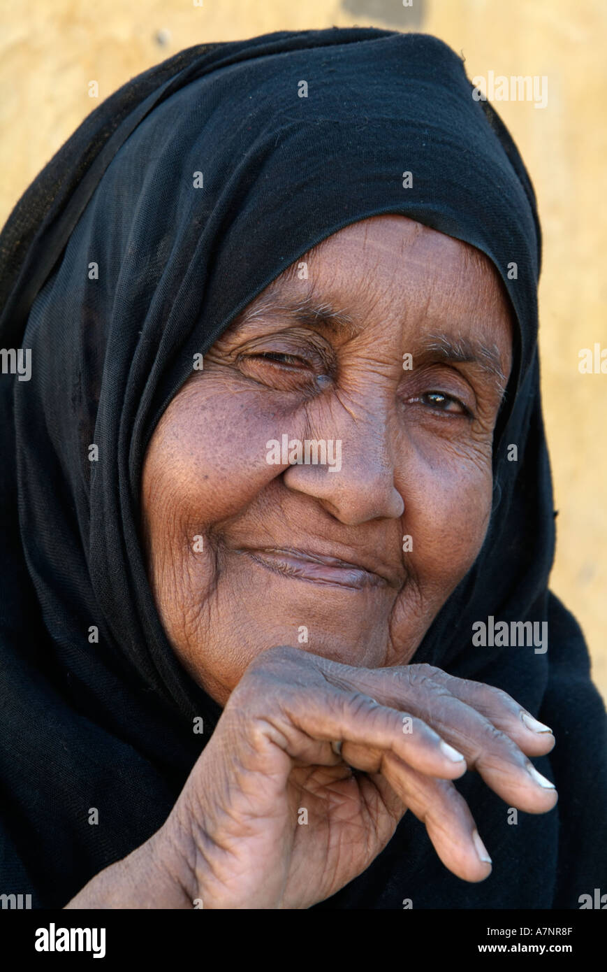 Nubian woman, Elephantine Island, Aswan, Egypt Stock Photo - Alamy