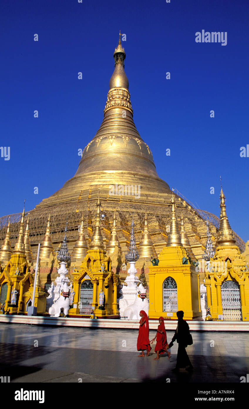 Myanmar (Burma), Yangon Division, Yangon (Rangoon), Shwedagon pagoda ...