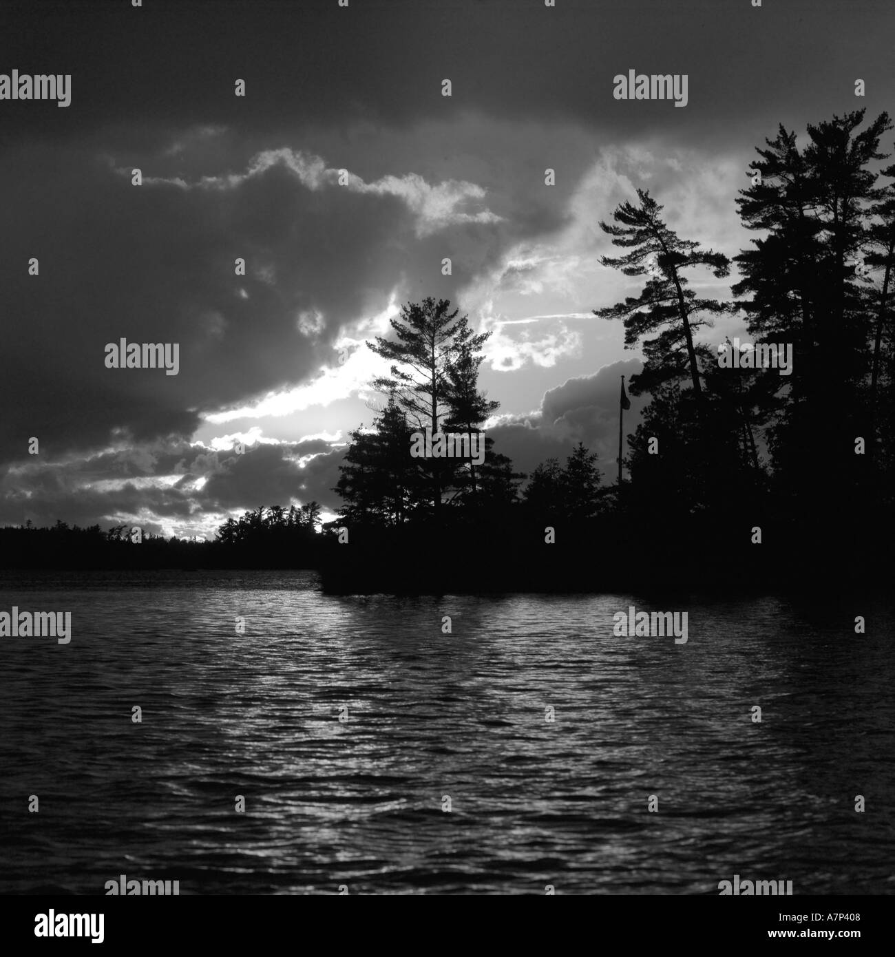 Lakeshore scene Black and White Stock Photos & Images - Alamy