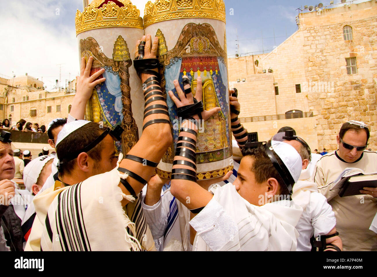 jews raising torah scroll at westen wall jerusalem israel Stock Photo ...