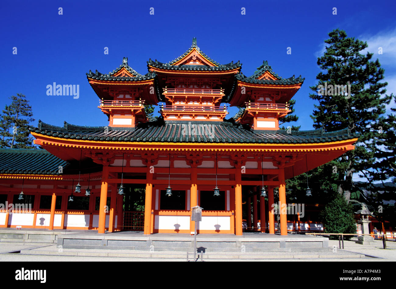 Japan, Honshu Island, Kinki region, Kyoto city, Heian Shinto shrine ...