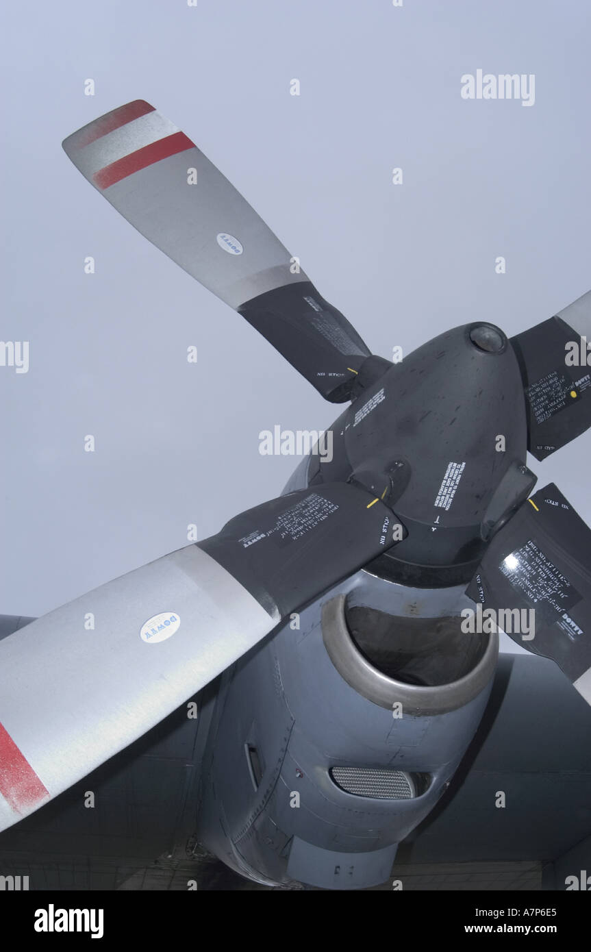 4 blade prop hi-res stock photography and images - Alamy