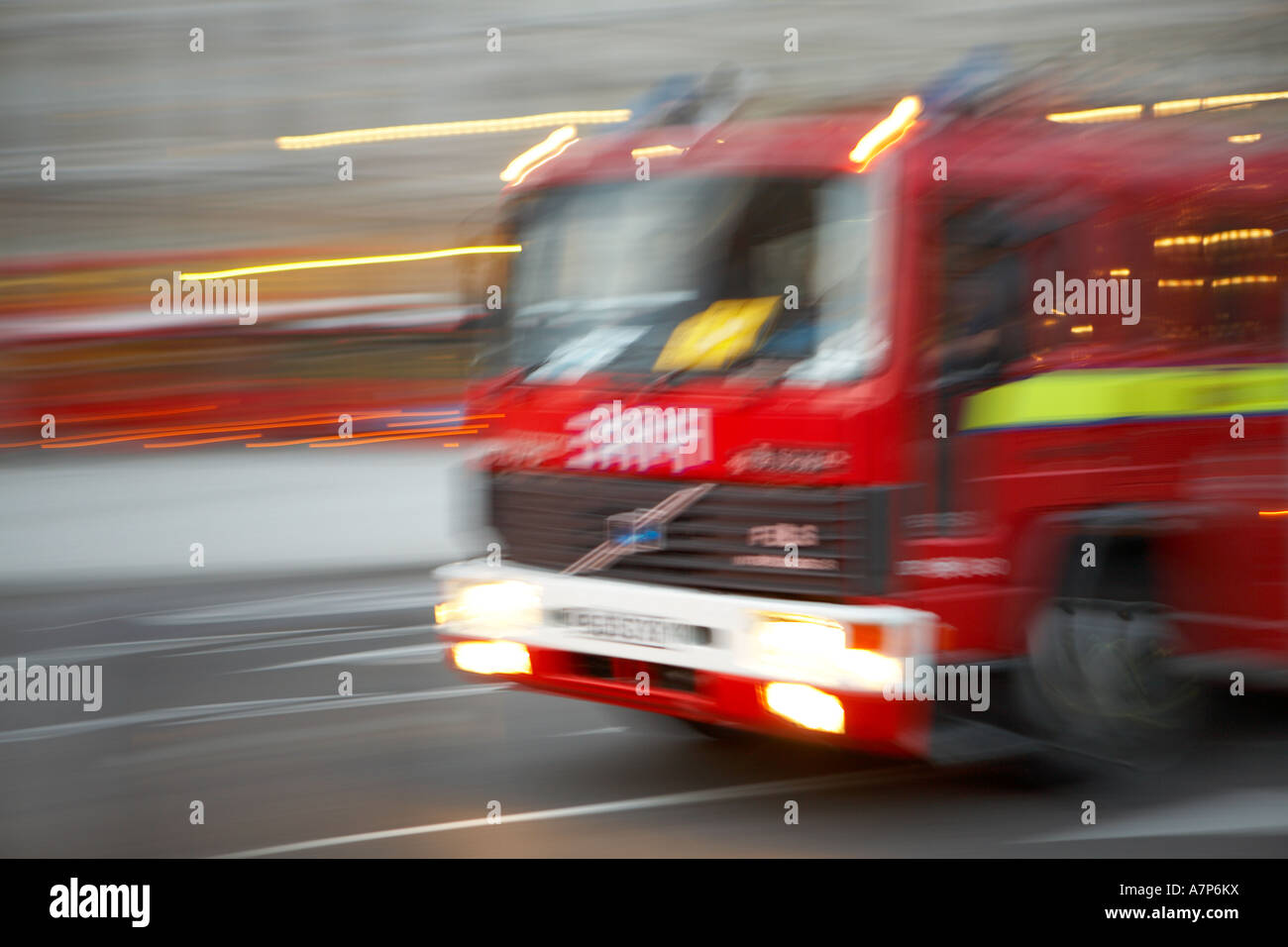 Uk fire engine movement hi-res stock photography and images - Alamy