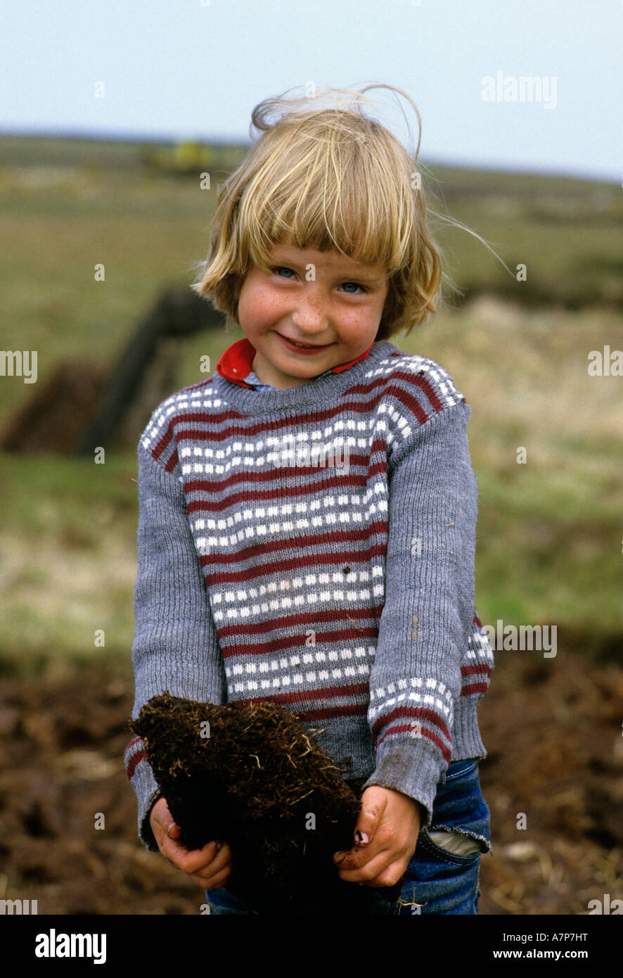PEAT DIGGING CLARA IRELAND Stock Photo - Alamy