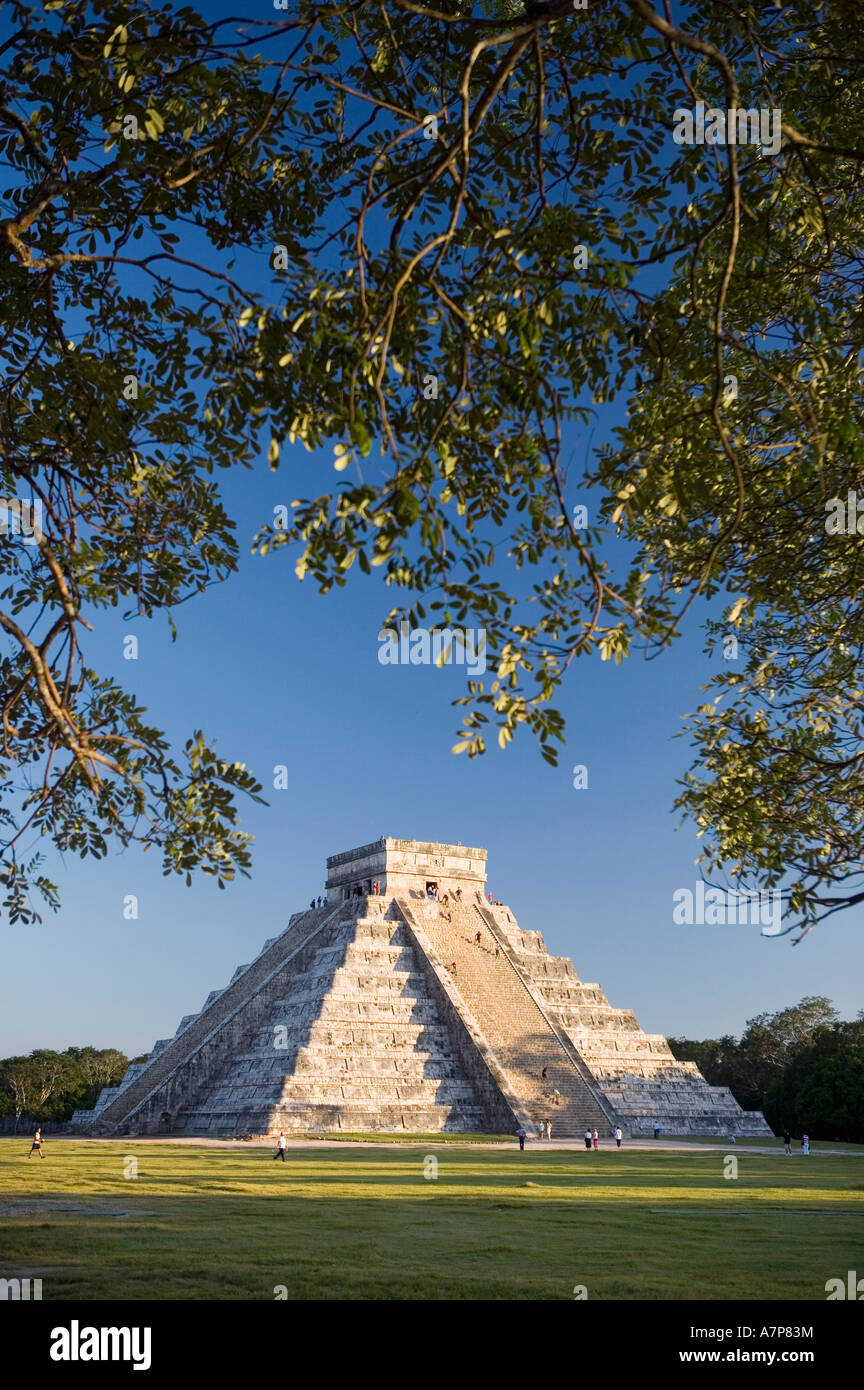 El Castillo, Chichen Itza, Yucatan, Mexico Stock Photo - Alamy
