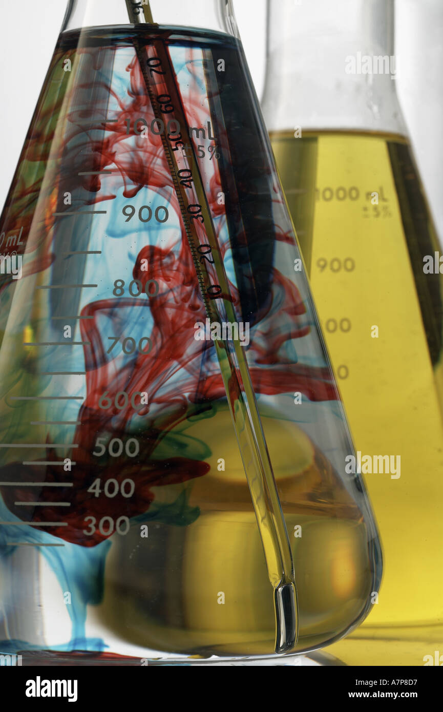 Glass beaker hi-res stock photography and images - Alamy