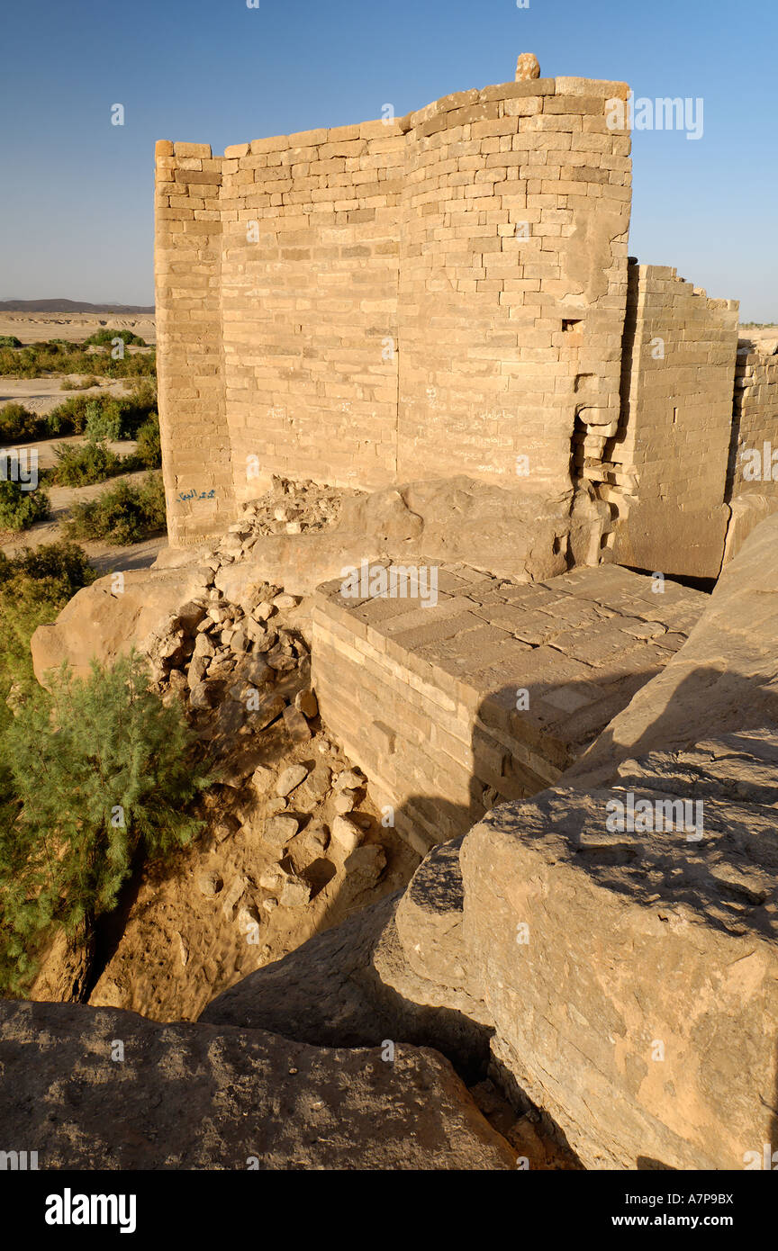 antique dam of Marib northern watergate Yemen Stock Photo - Alamy