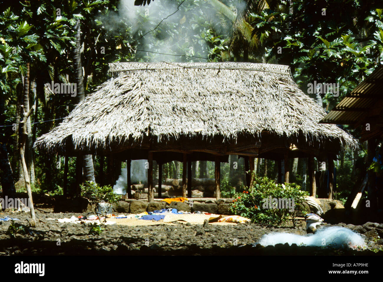 House building samoa hi-res stock photography and images - Alamy