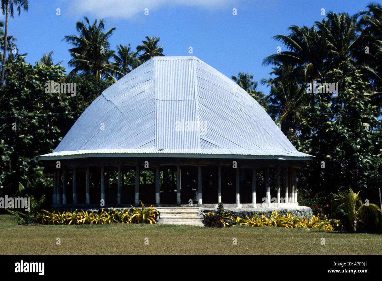 House building samoa hi-res stock photography and images - Alamy