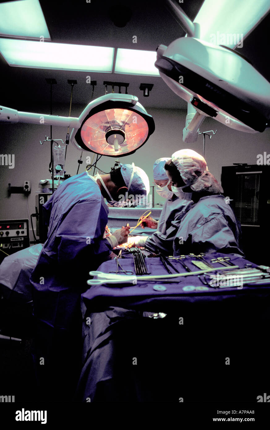 Surgical operating theater hi-res stock photography and images - Alamy
