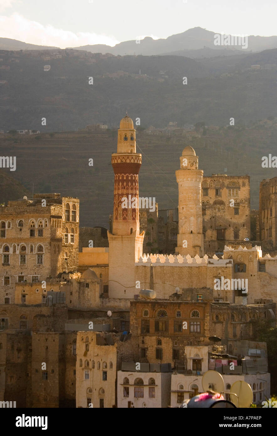 Mosque of queen arwa hi-res stock photography and images - Alamy