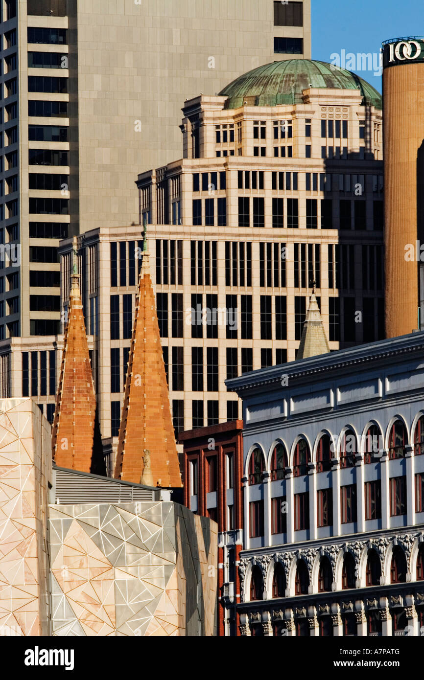 Melbourne Cityscape / Melbourne`s unique contrast of architecture ...