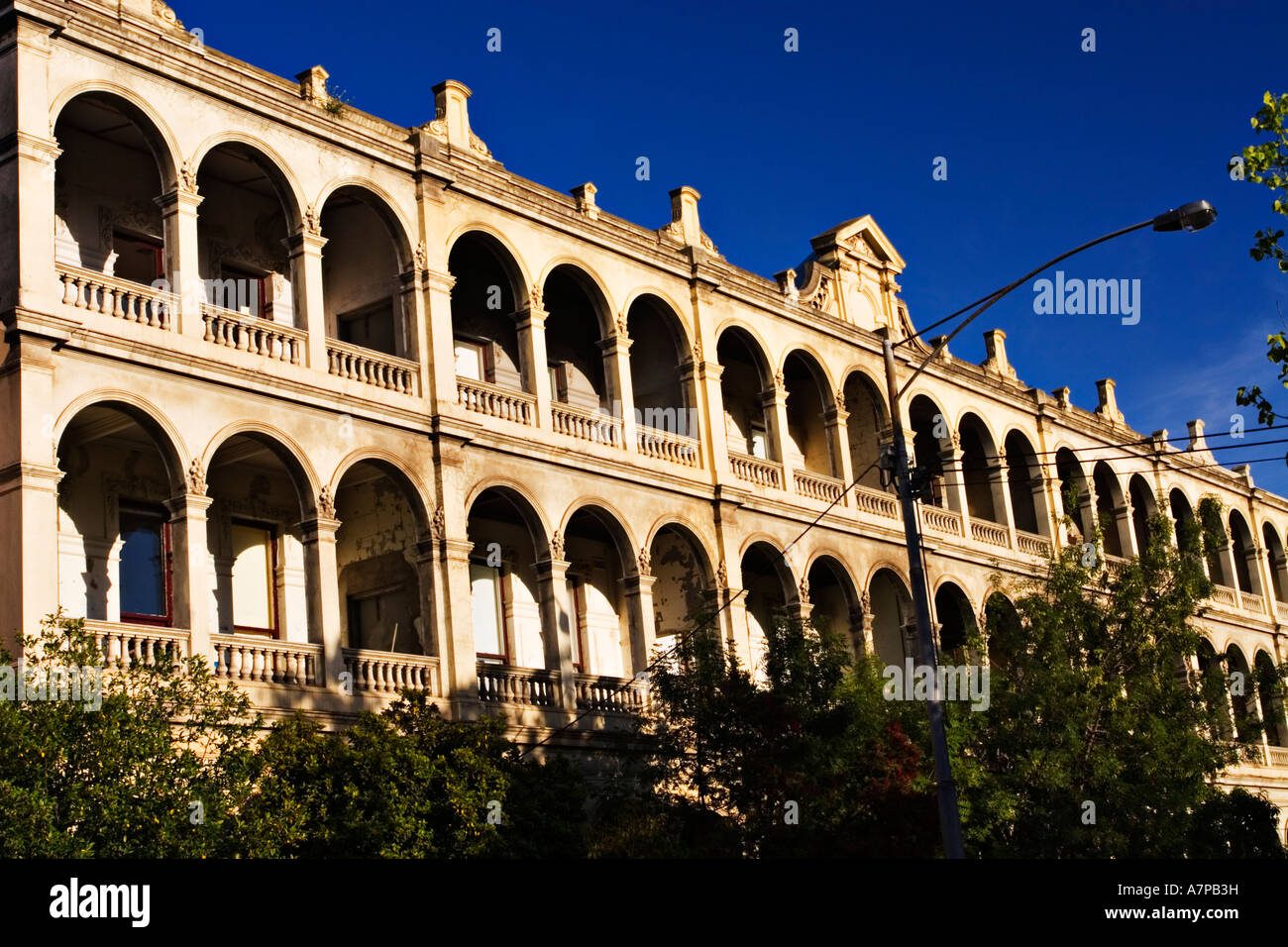 Melbourne Architecture / "Drummond Terrace" a Victorian period terrace ...