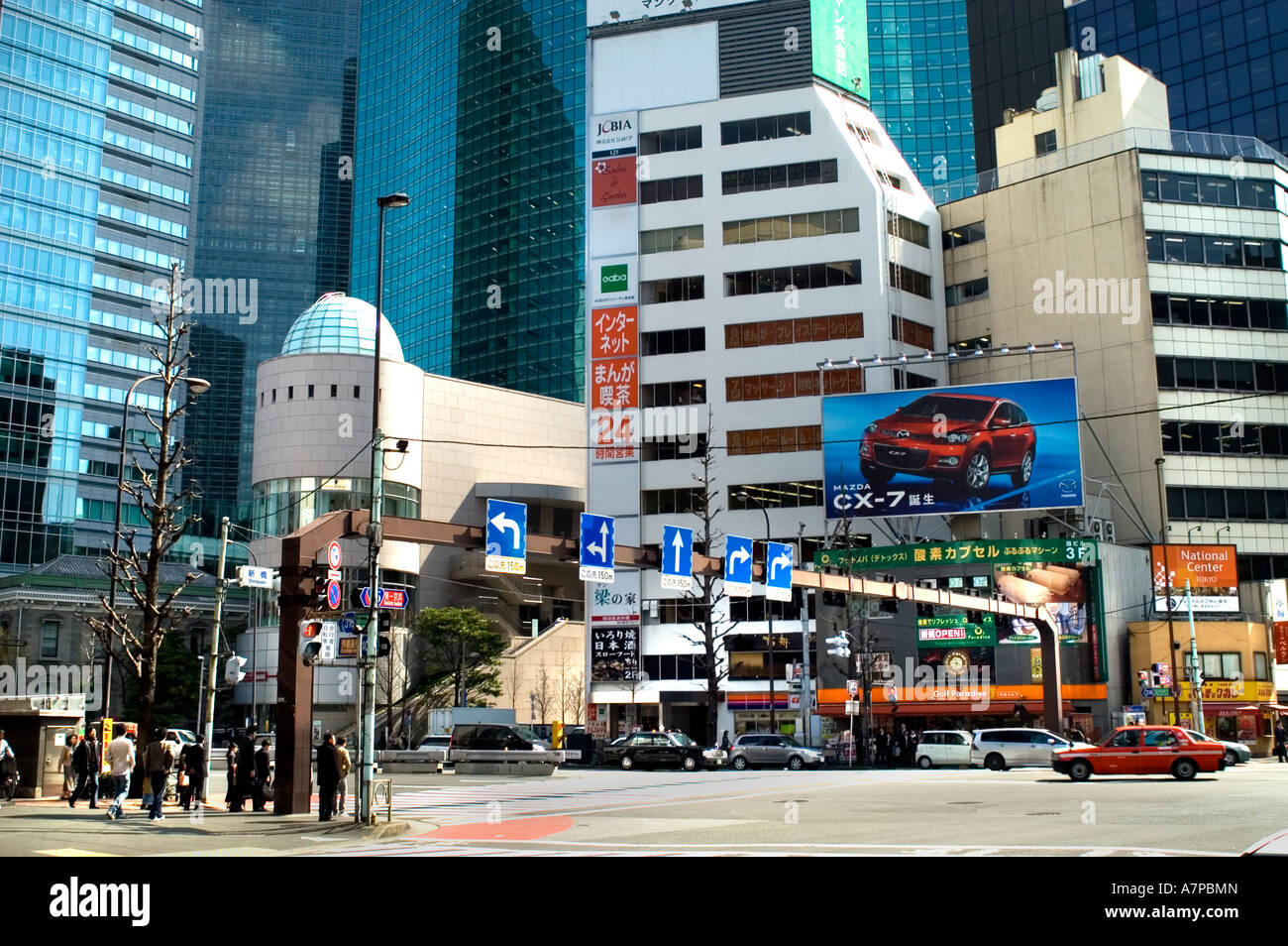 Ginza Japan Tokyo Asian road cars traffic transport Stock Photo - Alamy