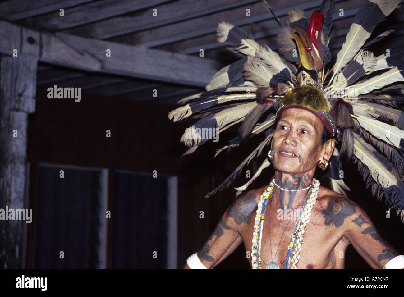 Iban man hi-res stock photography and images - Alamy