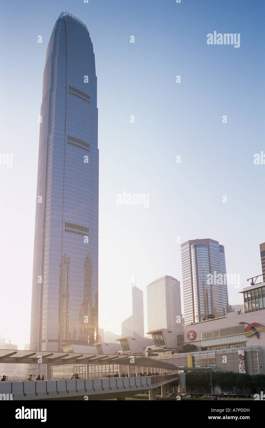 1 ifc building hi-res stock photography and images - Alamy