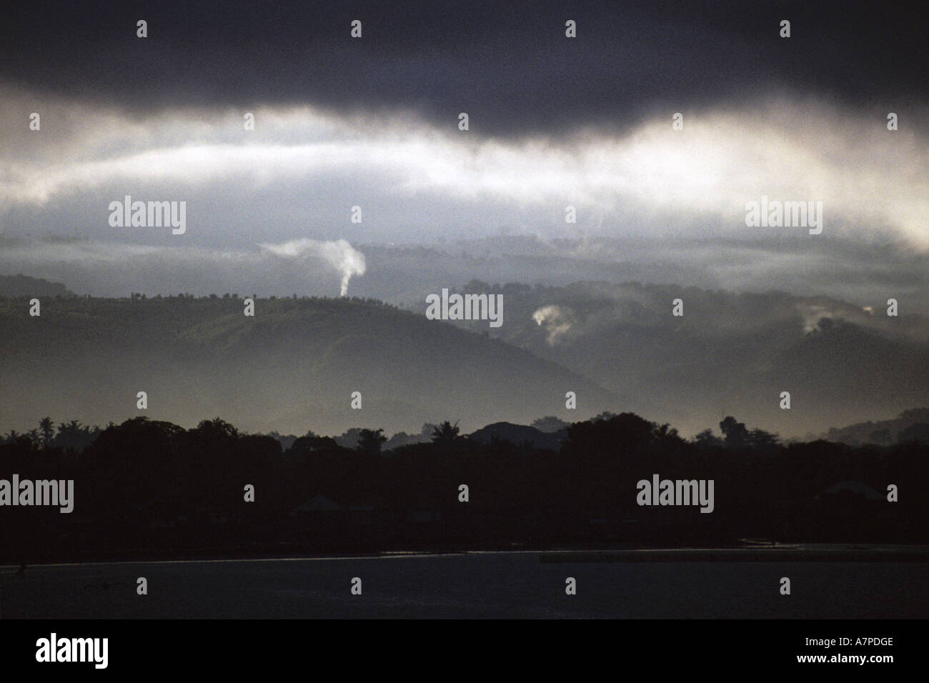 Smoke early hi-res stock photography and images - Alamy