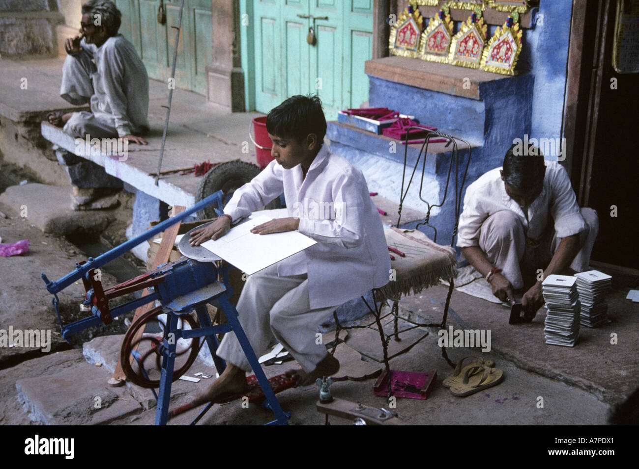 boy at work, India, Rajasthan, Jodhpur Stock Photo - Alamy