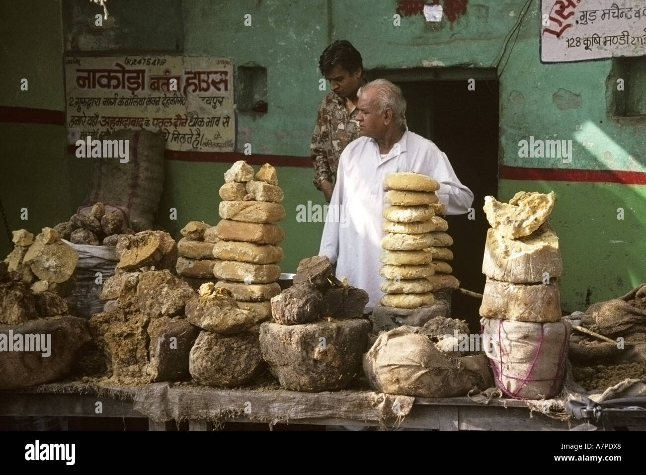 portrait of a baker, India, Rajasthan, Udaipur Stock Photo - Alamy