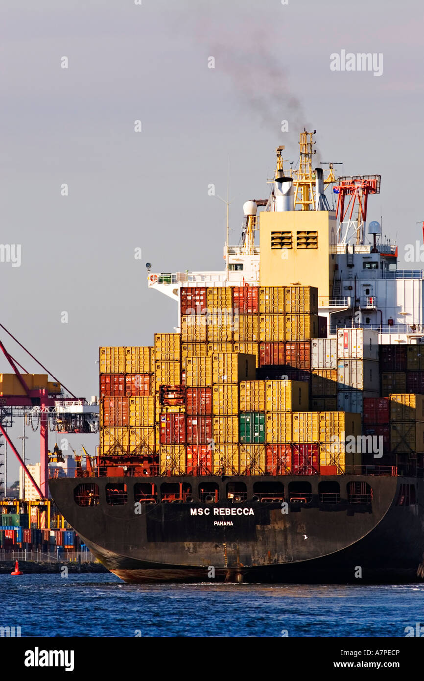 Moving towards docks hi-res stock photography and images - Alamy